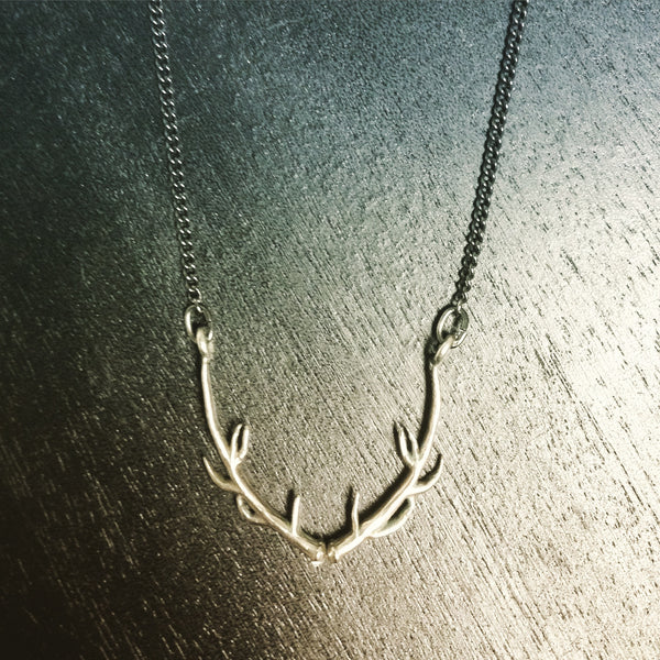 Stag of Destiny Necklace - Trilogie